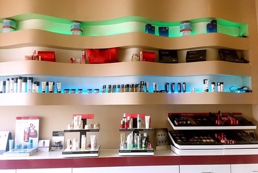 Over 60% Off Luxurious 60 Minute Facials & Body Scrubs/Wraps, LES ...