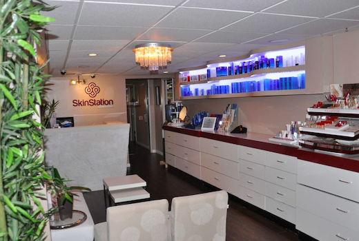 Up To 60% Off 65-Minute Facials & 60-Minute Body Scrub/Wraps, LES ...