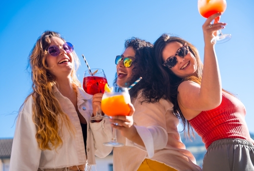 $29 Ticket To An Epic Rooftop Y2K Open Bar Party (an $88 Value) | Elsie ...