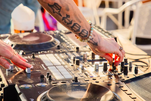 $29 Summer Spritz Series Ticket: Rooftop 3 Hour Open Bar & Food (a $60 ...